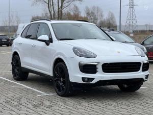 Белый Порше Каен 2018 в Вильнюс, объемом двигателя 3.60 л и пробегом 81 тыс. км за 29999 €, фото 3 на AUTOMOTO.COM.LV