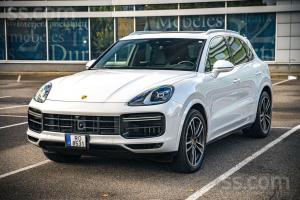White Porsche Cayenne 2018 in Riga, with an engine capacity of 4.00 L and mileage of 160 thousand km for 53900 €, photo  on AUTOMOTO.COM.LV