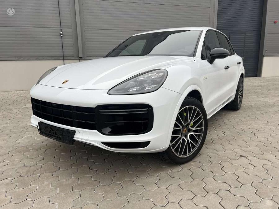 Balts Porsche Cayenne 2019 Kauņa, ar dzinēja tilpumu 3.00 L un nobraukumu 56 tūkst. km par 55900 €, foto 1 vietnē AUTOMOTO.COM.LV