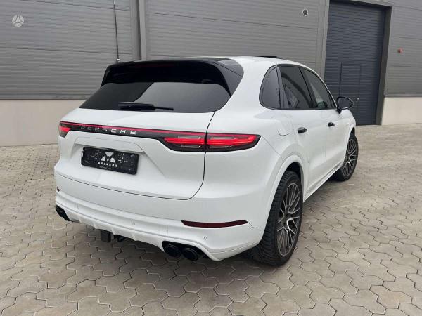 Balts Porsche Cayenne 2019 Kauņa, ar dzinēja tilpumu 3.00 L un nobraukumu 56 tūkst. km par 55900 €, foto 4 vietnē AUTOMOTO.COM.LV