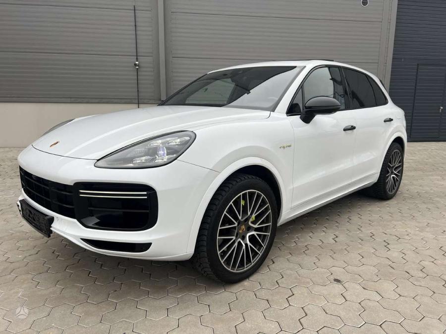 Balts Porsche Cayenne 2019 Kauņa, ar dzinēja tilpumu 3.00 L un nobraukumu 56 tūkst. km par 55900 €, foto 7 vietnē AUTOMOTO.COM.LV