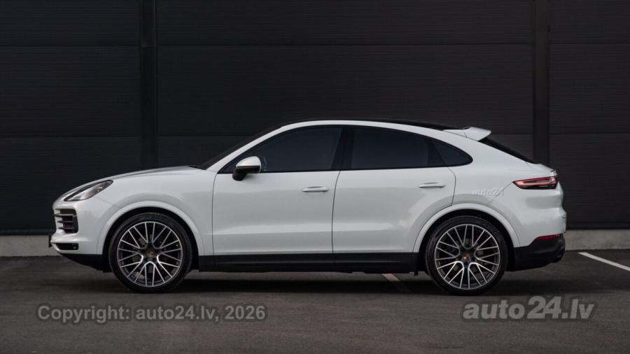 White Porsche Cayenne 2019 in Tallinn, with an engine capacity of 3.00 L and mileage of 98 thousand km for 59900 €, photo 4 on AUTOMOTO.COM.LV