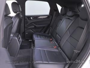Белый Порше Каен 2019 в Таллин, объемом двигателя 3.00 л и пробегом 167 тыс. км за 47900 €, фото 14 на AUTOMOTO.COM.LV