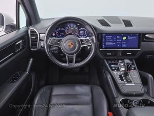 Белый Порше Каен 2019 в Таллин, объемом двигателя 3.00 л и пробегом 167 тыс. км за 47900 €, фото 17 на AUTOMOTO.COM.LV