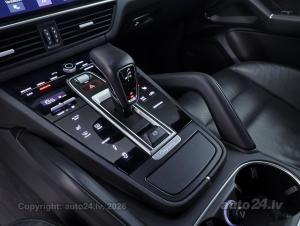 Белый Порше Каен 2019 в Таллин, объемом двигателя 3.00 л и пробегом 167 тыс. км за 47900 €, фото 19 на AUTOMOTO.COM.LV