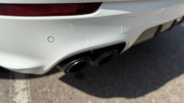 White Porsche Cayenne 2019 in Vilnius, with an engine capacity of 3.00 L and mileage of 53 thousand km for 44000 €, photo 3 on AUTOMOTO.COM.LV