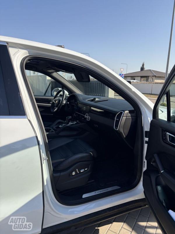 Balts Porsche Cayenne 2019 Kauņa, ar dzinēja tilpumu 3.00 L un nobraukumu 84 tūkst. km par 42500 €, foto 7 vietnē AUTOMOTO.COM.LV