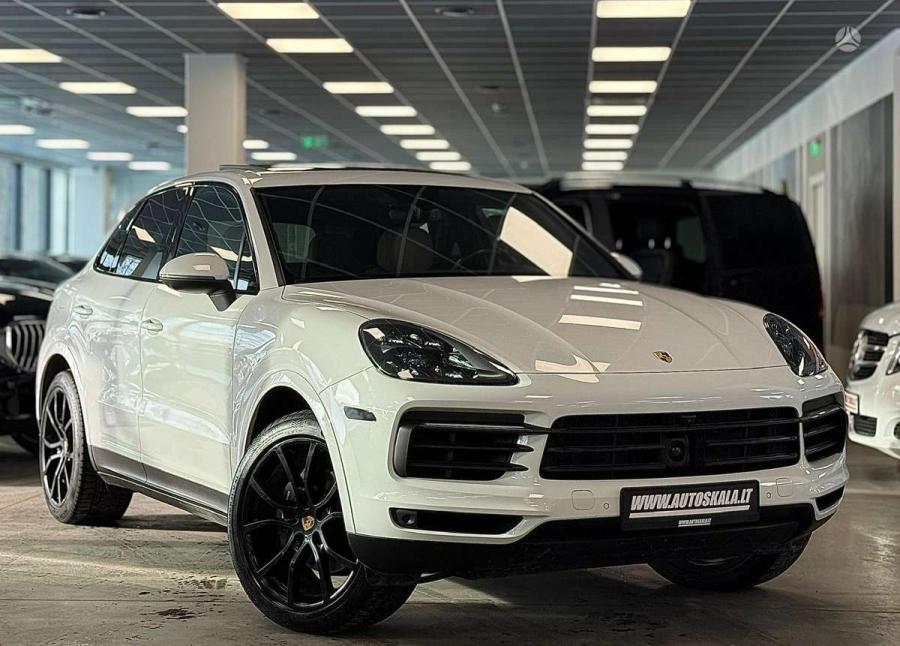 Balts Porsche Cayenne 2019 Klaipėda, ar dzinēja tilpumu 3.00 L un nobraukumu 140 tūkst. km par 37550 €, foto 4 vietnē AUTOMOTO.COM.LV