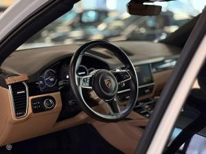 Balts Porsche Cayenne 2019 Klaipėda, ar dzinēja tilpumu 3.00 L un nobraukumu 140 tūkst. km par 37550 €, foto 7 vietnē AUTOMOTO.COM.LV