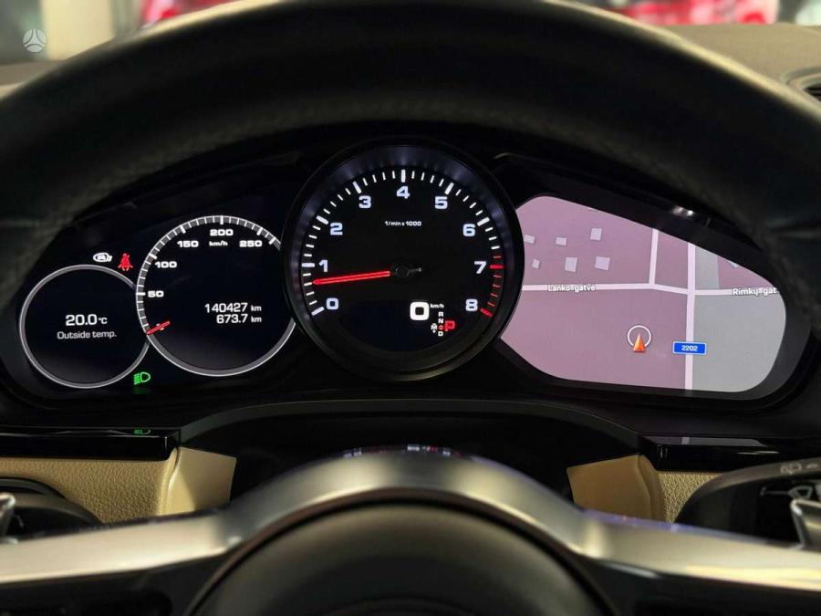 Balts Porsche Cayenne 2019 Klaipėda, ar dzinēja tilpumu 3.00 L un nobraukumu 140 tūkst. km par 37550 €, foto 32 vietnē AUTOMOTO.COM.LV