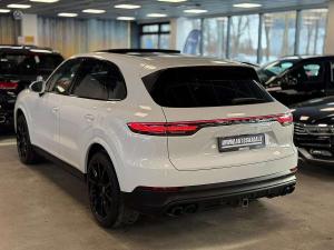 Balts Porsche Cayenne 2019 Klaipėda, ar dzinēja tilpumu 3.00 L un nobraukumu 140 tūkst. km par 37550 €, foto 41 vietnē AUTOMOTO.COM.LV