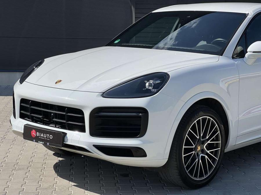 Balts Porsche Cayenne 2019 Utena, ar dzinēja tilpumu 3.00 L un nobraukumu 160 tūkst. km par 39800 €, foto 4 vietnē AUTOMOTO.COM.LV