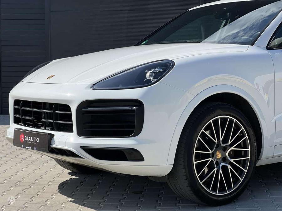 Balts Porsche Cayenne 2019 Utena, ar dzinēja tilpumu 3.00 L un nobraukumu 160 tūkst. km par 39800 €, foto 6 vietnē AUTOMOTO.COM.LV
