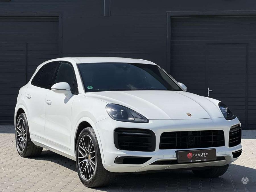 Balts Porsche Cayenne 2019 Utena, ar dzinēja tilpumu 3.00 L un nobraukumu 160 tūkst. km par 39800 €, foto 11 vietnē AUTOMOTO.COM.LV