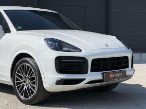 Balts Porsche Cayenne 2019 Utena, ar dzinēja tilpumu 3.00 L un nobraukumu 160 tūkst. km par 39800 €, foto 15 vietnē AUTOMOTO.COM.LV