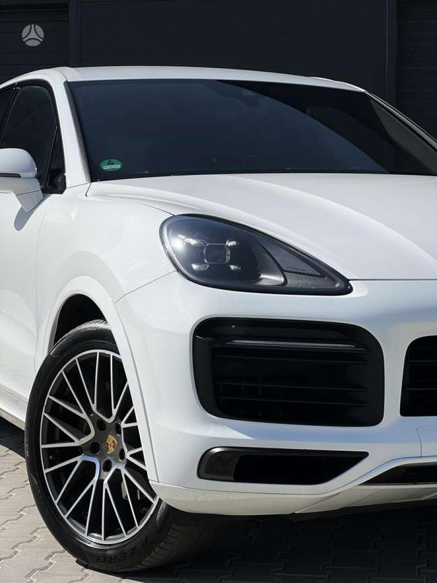 Balts Porsche Cayenne 2019 Utena, ar dzinēja tilpumu 3.00 L un nobraukumu 160 tūkst. km par 39800 €, foto 18 vietnē AUTOMOTO.COM.LV