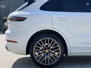 Balts Porsche Cayenne 2019 Utena, ar dzinēja tilpumu 3.00 L un nobraukumu 160 tūkst. km par 39800 €, foto 26 vietnē AUTOMOTO.COM.LV
