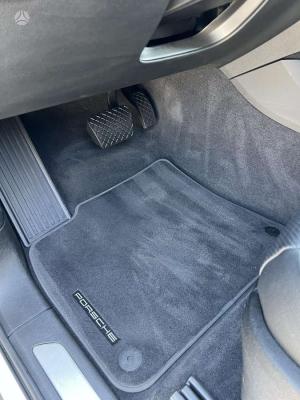 Balts Porsche Cayenne 2019 Utena, ar dzinēja tilpumu 3.00 L un nobraukumu 160 tūkst. km par 39800 €, foto 33 vietnē AUTOMOTO.COM.LV