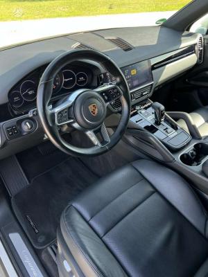 Balts Porsche Cayenne 2019 Utena, ar dzinēja tilpumu 3.00 L un nobraukumu 160 tūkst. km par 39800 €, foto 34 vietnē AUTOMOTO.COM.LV