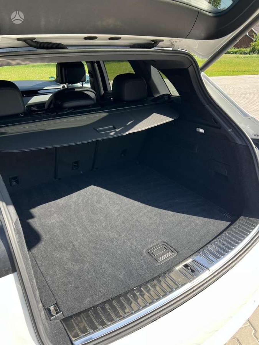 Balts Porsche Cayenne 2019 Utena, ar dzinēja tilpumu 3.00 L un nobraukumu 160 tūkst. km par 39800 €, foto 39 vietnē AUTOMOTO.COM.LV