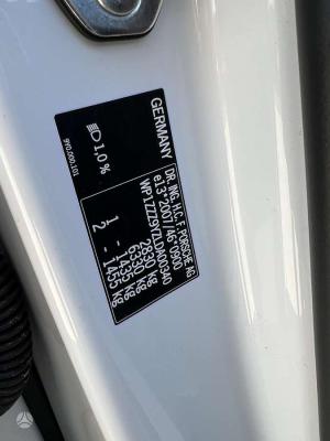 Balts Porsche Cayenne 2019 Utena, ar dzinēja tilpumu 3.00 L un nobraukumu 160 tūkst. km par 39800 €, foto 51 vietnē AUTOMOTO.COM.LV
