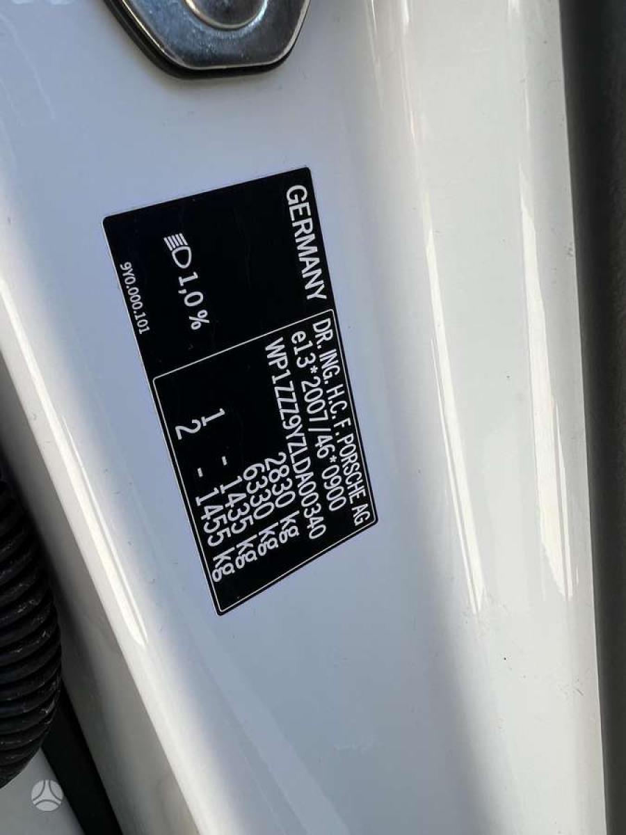Balts Porsche Cayenne 2019 Utena, ar dzinēja tilpumu 3.00 L un nobraukumu 160 tūkst. km par 39800 €, foto 51 vietnē AUTOMOTO.COM.LV