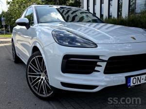 White Porsche Cayenne 2019 in Riga, with an engine capacity of 2.90 L and mileage of 293 thousand km for 39799 €, photo 31 on AUTOMOTO.COM.LV