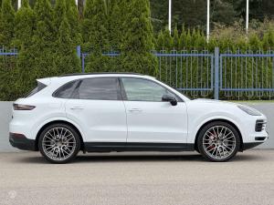 Balts Porsche Cayenne 2019 Viļņa, ar dzinēja tilpumu 3.00 L un nobraukumu 108 tūkst. km par 45000 €, foto 6 vietnē AUTOMOTO.COM.LV