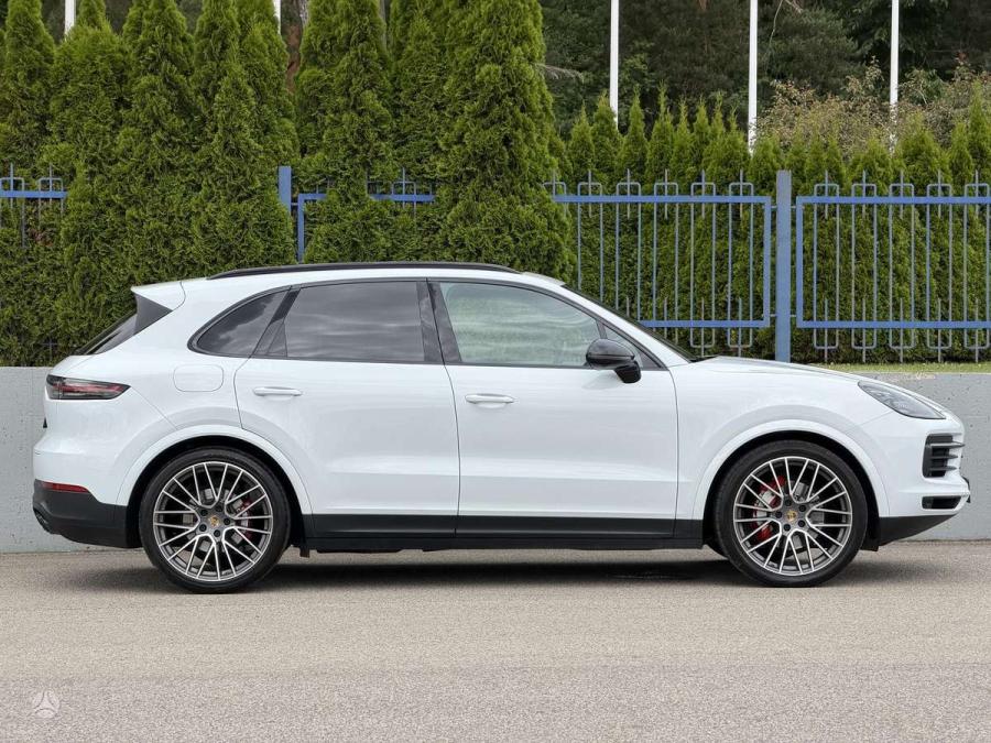 Balts Porsche Cayenne 2019 Viļņa, ar dzinēja tilpumu 3.00 L un nobraukumu 108 tūkst. km par 45000 €, foto 6 vietnē AUTOMOTO.COM.LV