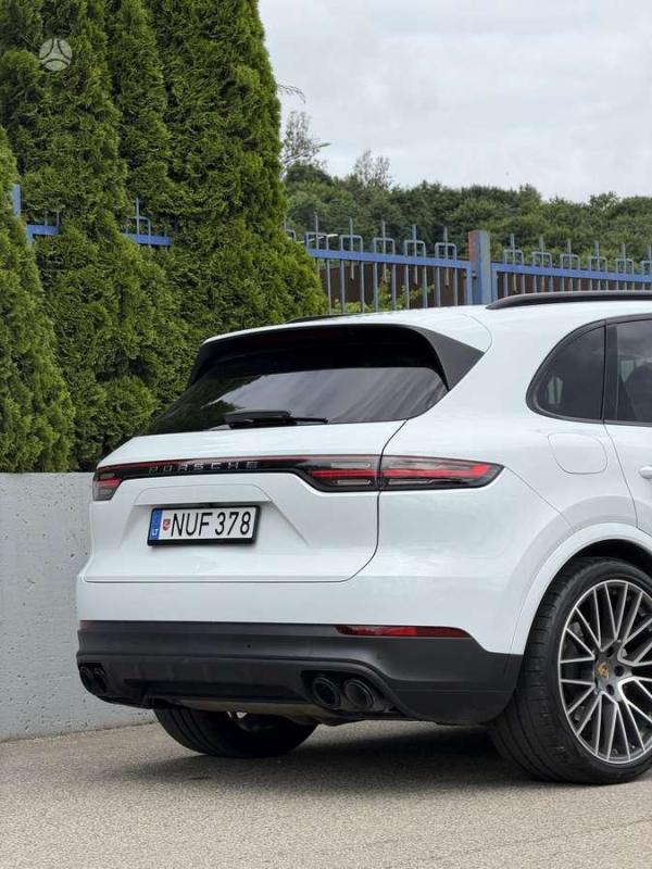 Balts Porsche Cayenne 2019 Viļņa, ar dzinēja tilpumu 3.00 L un nobraukumu 108 tūkst. km par 45000 €, foto 6 vietnē AUTOMOTO.COM.LV