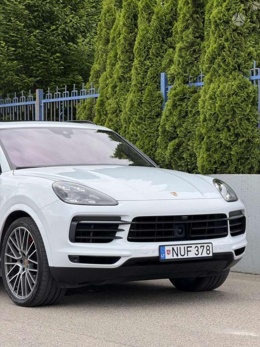Balts Porsche Cayenne 2019 Viļņa, ar dzinēja tilpumu 3.00 L un nobraukumu 108 tūkst. km par 45000 €, foto 8 vietnē AUTOMOTO.COM.LV