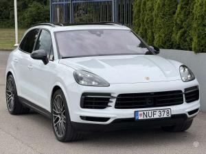 Balts Porsche Cayenne 2019 Viļņa, ar dzinēja tilpumu 3.00 L un nobraukumu 108 tūkst. km par 45000 €, foto 9 vietnē AUTOMOTO.COM.LV