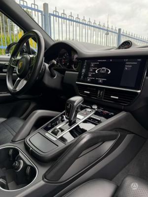 Balts Porsche Cayenne 2019 Viļņa, ar dzinēja tilpumu 3.00 L un nobraukumu 108 tūkst. km par 45000 €, foto 14 vietnē AUTOMOTO.COM.LV