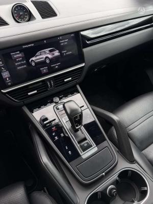 Balts Porsche Cayenne 2019 Viļņa, ar dzinēja tilpumu 3.00 L un nobraukumu 108 tūkst. km par 45000 €, foto 21 vietnē AUTOMOTO.COM.LV
