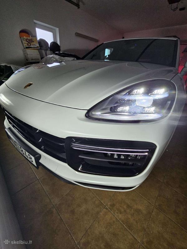Balts Porsche Cayenne 2019 Klaipėda, ar dzinēja tilpumu 4.00 L un nobraukumu 90 tūkst. km par 47750 €, foto 9 vietnē AUTOMOTO.COM.LV