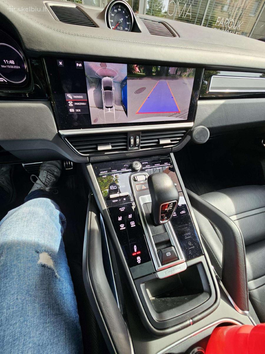 White Porsche Cayenne 2019 in Klaipeda, with an engine capacity of 4.00 L and mileage of 90 thousand km for 47750 €, photo 17 on AUTOMOTO.COM.LV