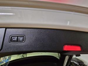 White Porsche Cayenne 2019 in Klaipeda, with an engine capacity of 4.00 L and mileage of 90 thousand km for 47750 €, photo 27 on AUTOMOTO.COM.LV