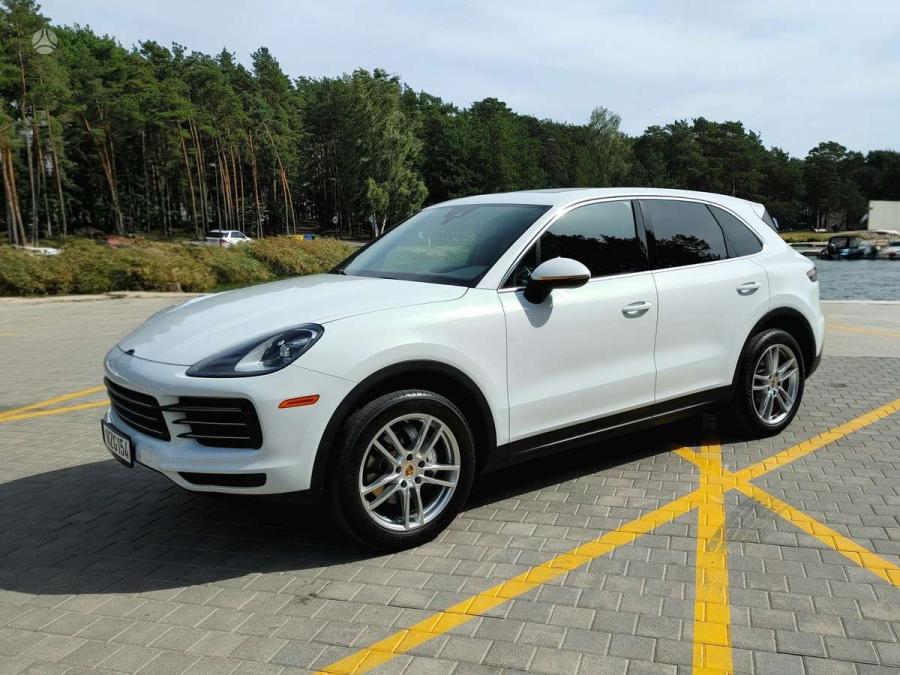 Balts Porsche Cayenne 2019 Kauņa, ar dzinēja tilpumu 3.00 L un nobraukumu 143 tūkst. km par 34650 €, foto 1 vietnē AUTOMOTO.COM.LV
