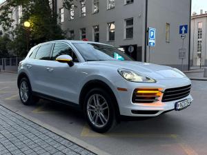 Balts Porsche Cayenne 2019 Kauņa, ar dzinēja tilpumu 3.00 L un nobraukumu 143 tūkst. km par 34650 €, foto 7 vietnē AUTOMOTO.COM.LV