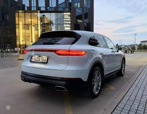 Balts Porsche Cayenne 2019 Kauņa, ar dzinēja tilpumu 3.00 L un nobraukumu 143 tūkst. km par 34650 €, foto 15 vietnē AUTOMOTO.COM.LV