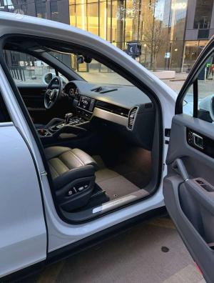 Balts Porsche Cayenne 2019 Kauņa, ar dzinēja tilpumu 3.00 L un nobraukumu 143 tūkst. km par 34650 €, foto 22 vietnē AUTOMOTO.COM.LV
