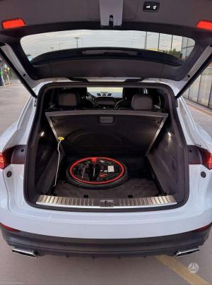 Balts Porsche Cayenne 2019 Kauņa, ar dzinēja tilpumu 3.00 L un nobraukumu 143 tūkst. km par 34650 €, foto 26 vietnē AUTOMOTO.COM.LV