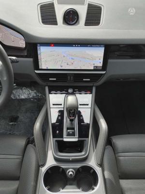 Balts Porsche Cayenne 2019 Kauņa, ar dzinēja tilpumu 3.00 L un nobraukumu 143 tūkst. km par 34650 €, foto 29 vietnē AUTOMOTO.COM.LV