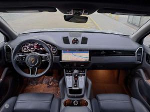 Balts Porsche Cayenne 2019 Kauņa, ar dzinēja tilpumu 3.00 L un nobraukumu 143 tūkst. km par 34650 €, foto 30 vietnē AUTOMOTO.COM.LV