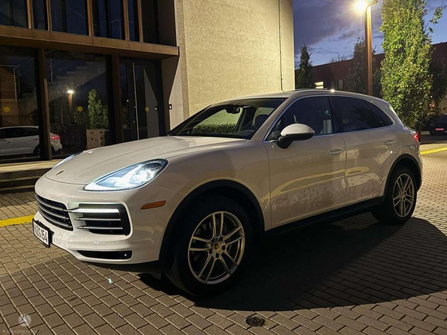 Balts Porsche Cayenne 2019 Kauņa, ar dzinēja tilpumu 3.00 L un nobraukumu 143 tūkst. km par 34650 €, foto 34 vietnē AUTOMOTO.COM.LV