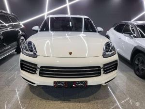 Белый Порше Каен 2019 в Шяуляй, объемом двигателя 3.00 л и пробегом 135 тыс. км за 36500 €, фото 3 на AUTOMOTO.COM.LV