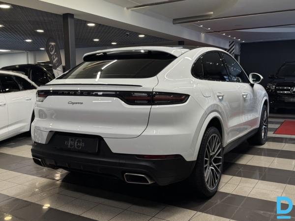White Porsche Cayenne 2020 in Marupe, with an engine capacity of 3.00 L and mileage of 47 thousand km for 62990 €, photo 4 on AUTOMOTO.COM.LV