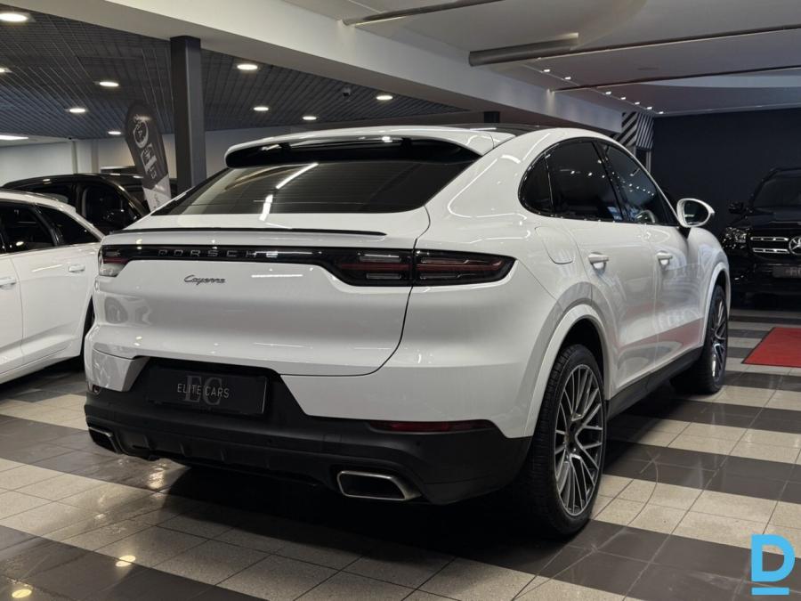 White Porsche Cayenne 2020 in Marupe, with an engine capacity of 3.00 L and mileage of 47 thousand km for 62990 €, photo 4 on AUTOMOTO.COM.LV