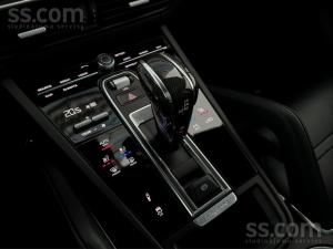 Balts Porsche Cayenne 2020 Rīga, ar dzinēja tilpumu 4.00 L un nobraukumu 98 tūkst. km par 67900 €, foto 9 vietnē AUTOMOTO.COM.LV