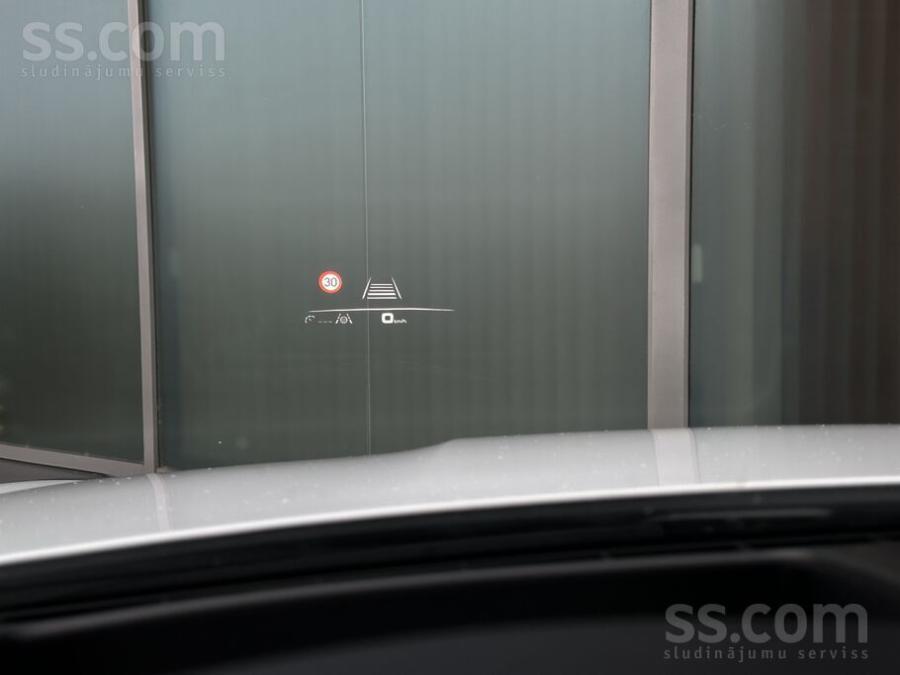Balts Porsche Cayenne 2020 Rīga, ar dzinēja tilpumu 4.00 L un nobraukumu 98 tūkst. km par 67900 €, foto 16 vietnē AUTOMOTO.COM.LV